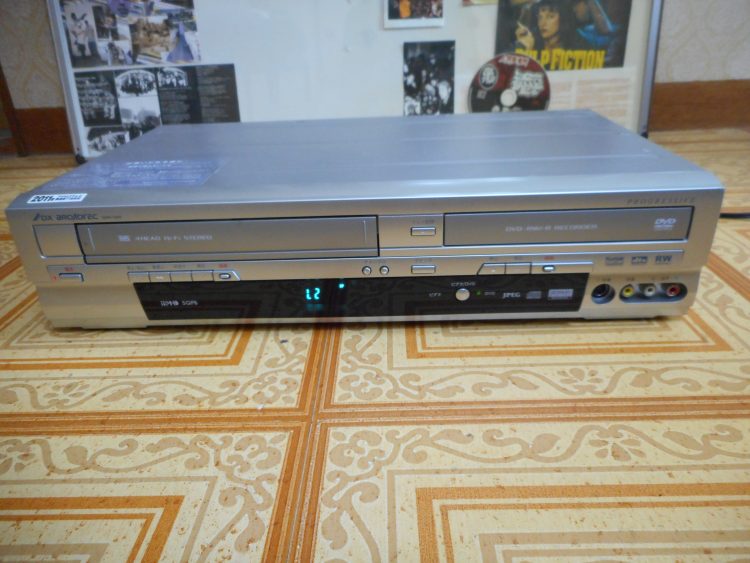 VHS一体型DVDレコーダーのお買取。鹿児島霧島市ピース | 霧島市の買取店ピース